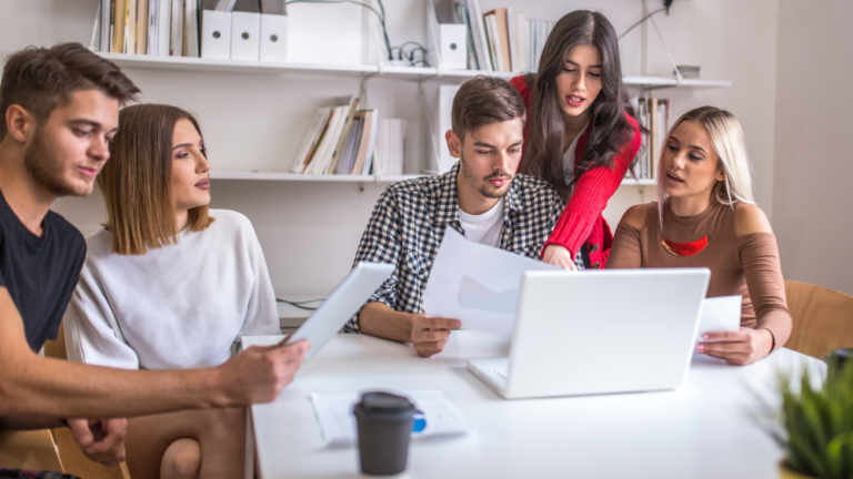 Revisión y Aprobación de Documentos: 3 consejos clave - R2 Docuo